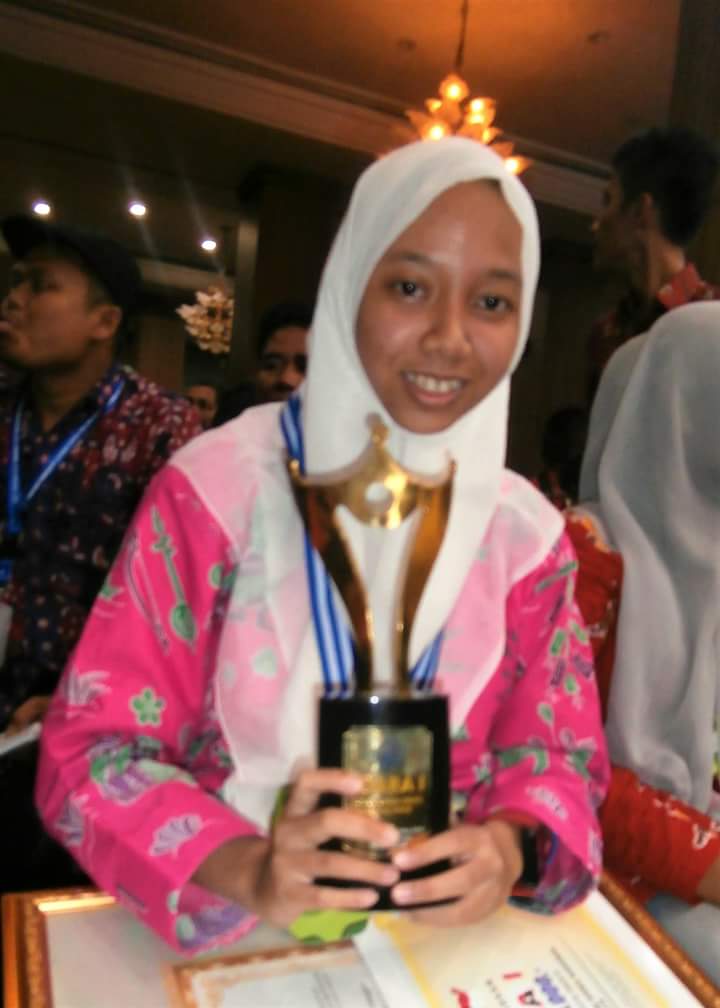 Juara FLS2N DKI oleh Fatimah Rahmah - Santi Rama