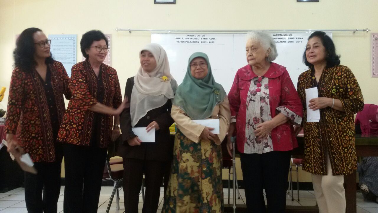 Bakti Sosial Dalam Rangka Ulang Tahun Santi Rama Ke-46 - Santi Rama